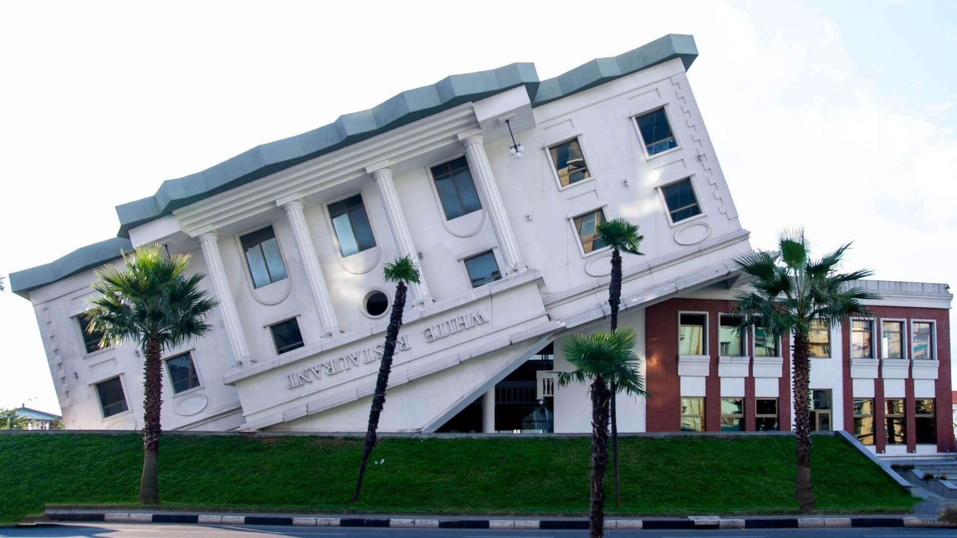 Best Restaurants in Batumi: 5 Venues Not to Miss | Travel Inventor