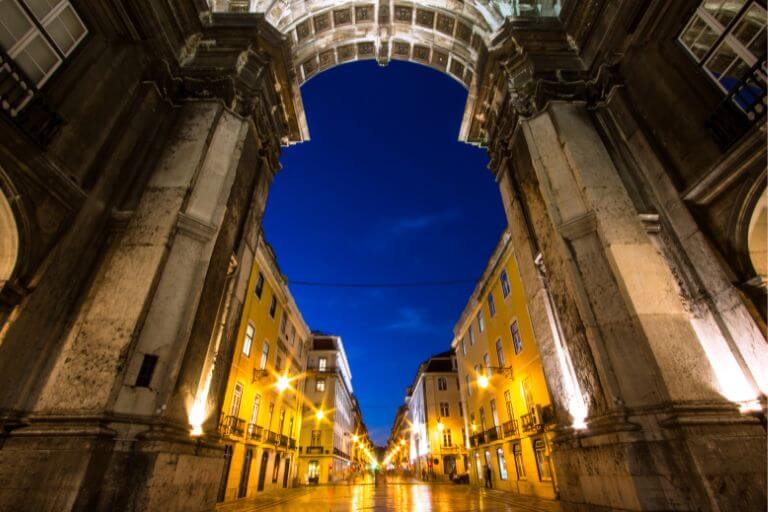 Classic Tour of Portugal | Best of Lisbon & Porto by Travel Inventor